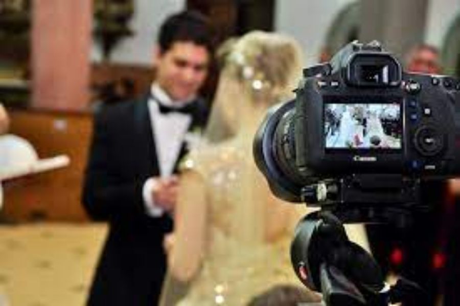 How New Wedding Technology is Transforming the Big Day | Edwards Sound ...
