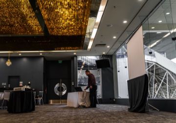 Projector Screen Hire & LED Screen Hire Auckland | Edwards Sound Systems